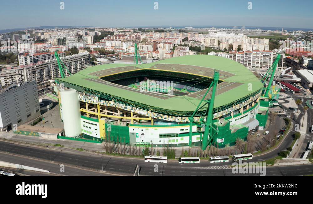 Estadio de alvalade Stock Videos & Footage - HD and 4K Video Clips - Alamy