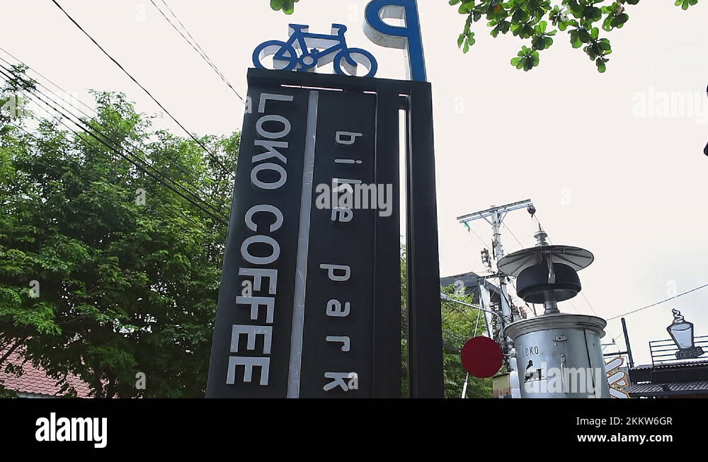 Coffee shop signs Stock Videos & Footage - HD and 4K Video Clips - Alamy