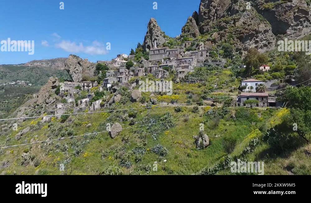 Pentedattilo italy Stock Videos & Footage - HD and 4K Video Clips - Alamy