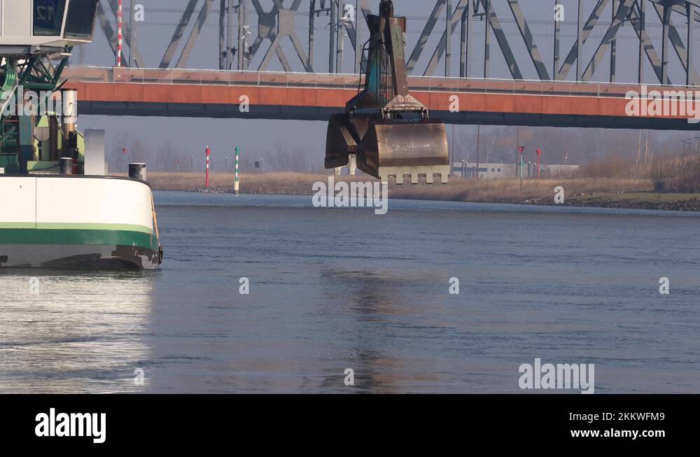 Bridge clearing Stock Videos & Footage - HD and 4K Video Clips - Alamy