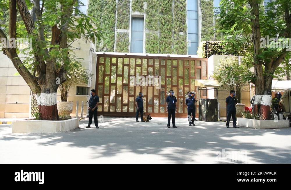 Businessman Mukesh Ambani's residence Antilia Stock Video Footage - Alamy