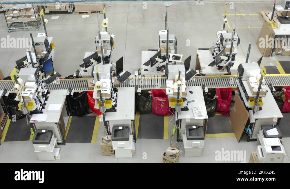 Courier distribution Stock Videos & Footage - HD and 4K Video Clips - Alamy