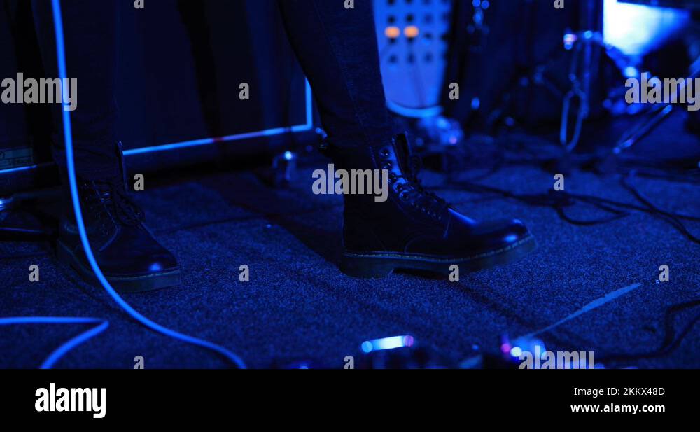 Stomping the feet Stock Videos & Footage - HD and 4K Video Clips - Alamy