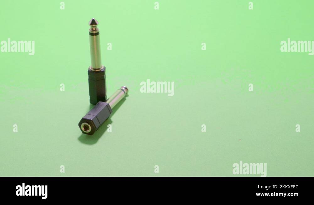 3 5mm Audio Jack Stock Videos And Footage Hd And 4k Video Clips Alamy