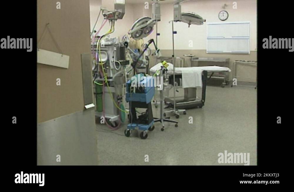 Surgicaltable Stock Videos & Footage - HD and 4K Video Clips - Alamy