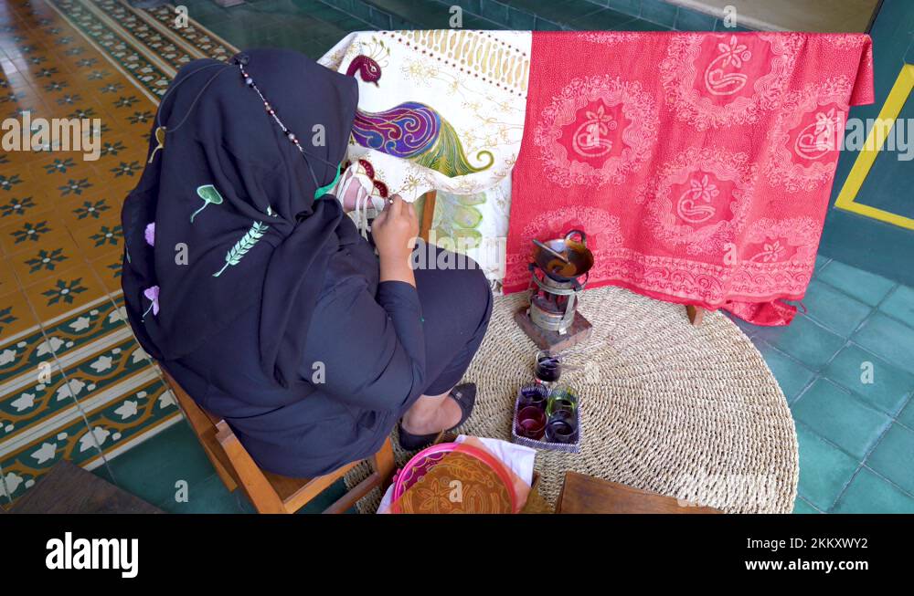 Motif batik pattern Stock Videos & Footage - HD and 4K Video Clips - Alamy