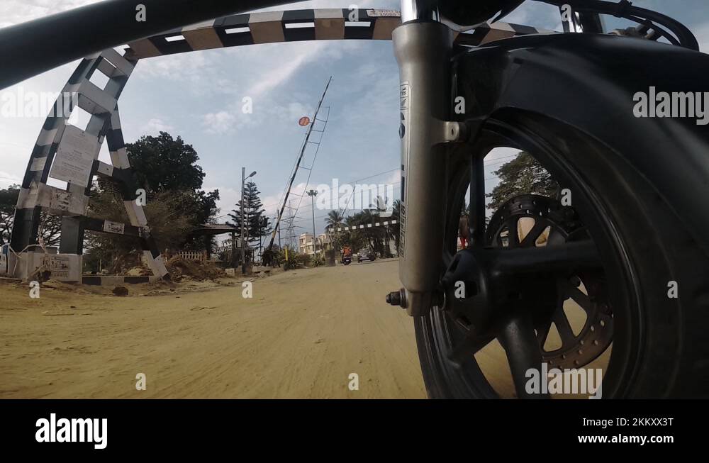 Tyre wheels Stock Videos & Footage - HD and 4K Video Clips - Alamy