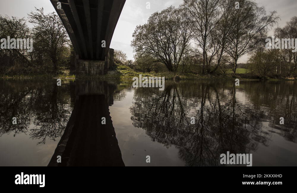 Reflectingwater Stock Videos & Footage - HD and 4K Video Clips - Alamy