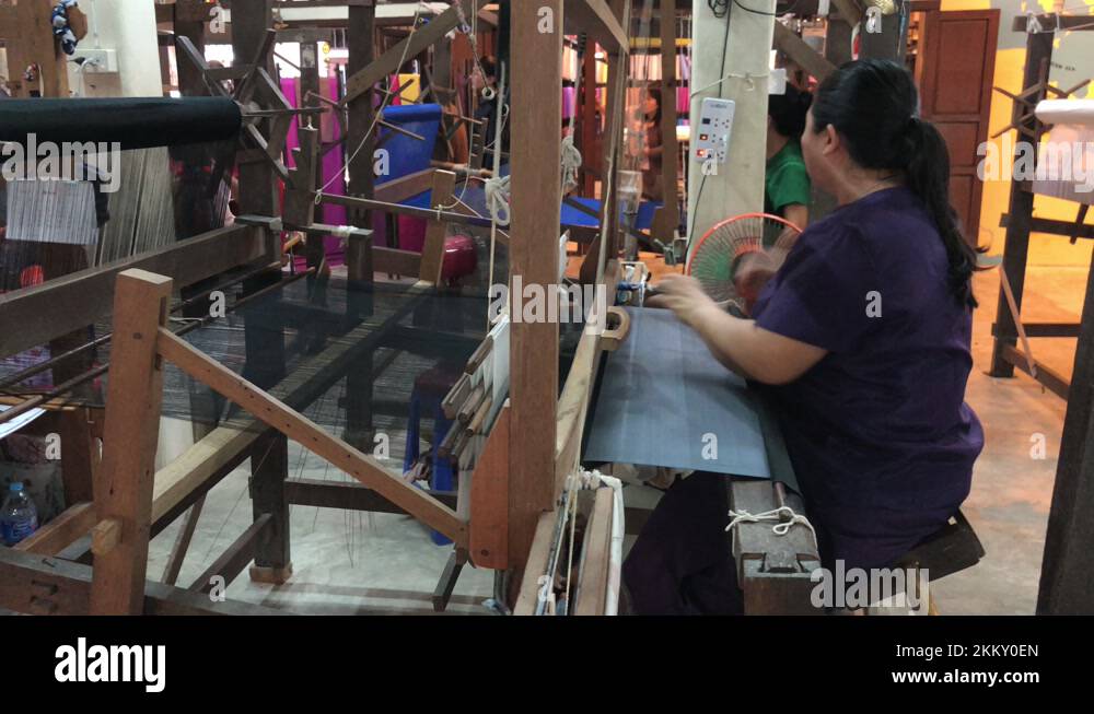 Old fashioned loom Stock Videos & Footage - HD and 4K Video Clips - Alamy