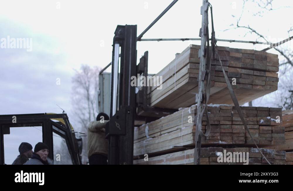 Truck load boards Stock Videos & Footage - HD and 4K Video Clips - Alamy