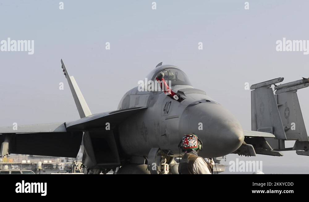 Refueling probe Stock Videos & Footage - HD and 4K Video Clips - Alamy