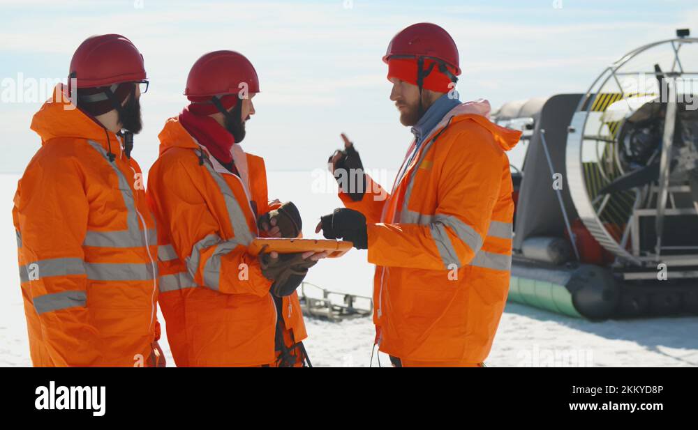 Arctic patrol Stock Videos & Footage - HD and 4K Video Clips - Alamy