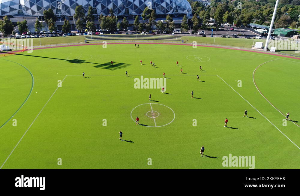 Afl oval Stock Videos & Footage - HD and 4K Video Clips - Alamy