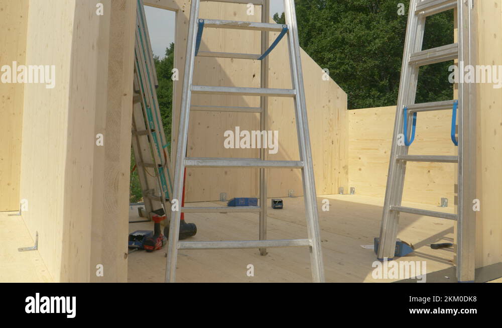 House without roof Stock Videos & Footage - HD and 4K Video Clips - Alamy