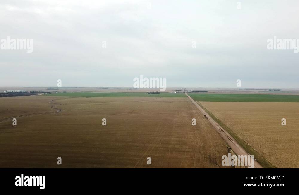 Field path with grain field in spring Stock Videos & Footage - HD and ...