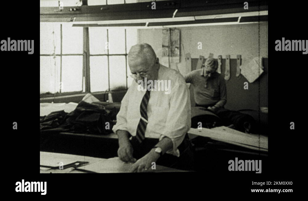 Punch clocks Stock Videos & Footage - HD and 4K Video Clips - Alamy