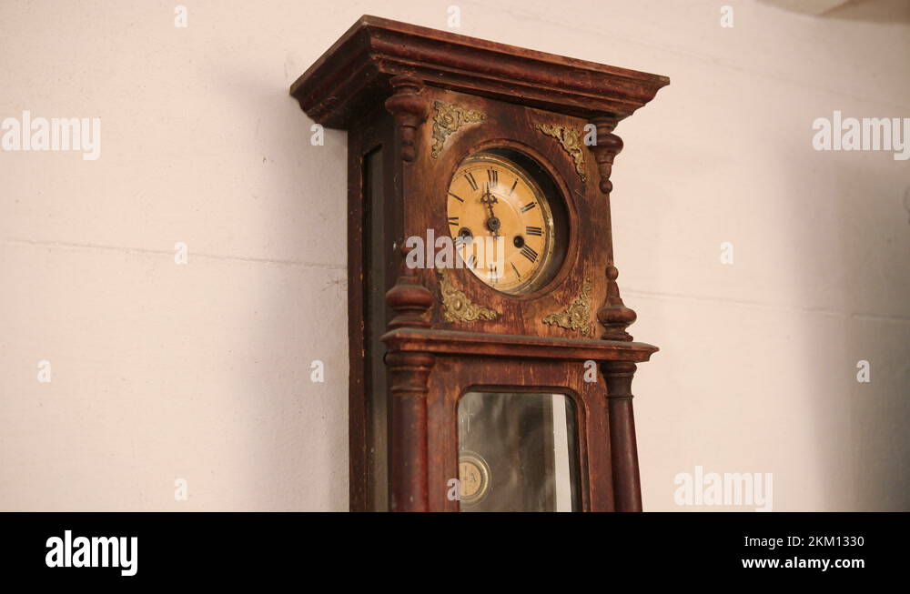 Antique mechanical clock Stock Videos & Footage - HD and 4K Video Clips ...