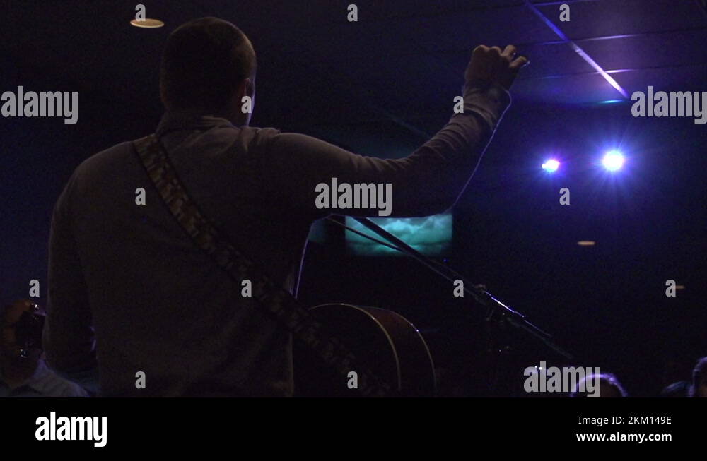Worship leader Stock Videos & Footage - HD and 4K Video Clips - Alamy