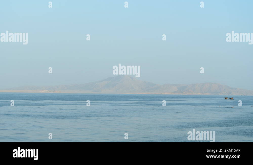 Strait of tiran Stock Videos & Footage - HD and 4K Video Clips - Alamy