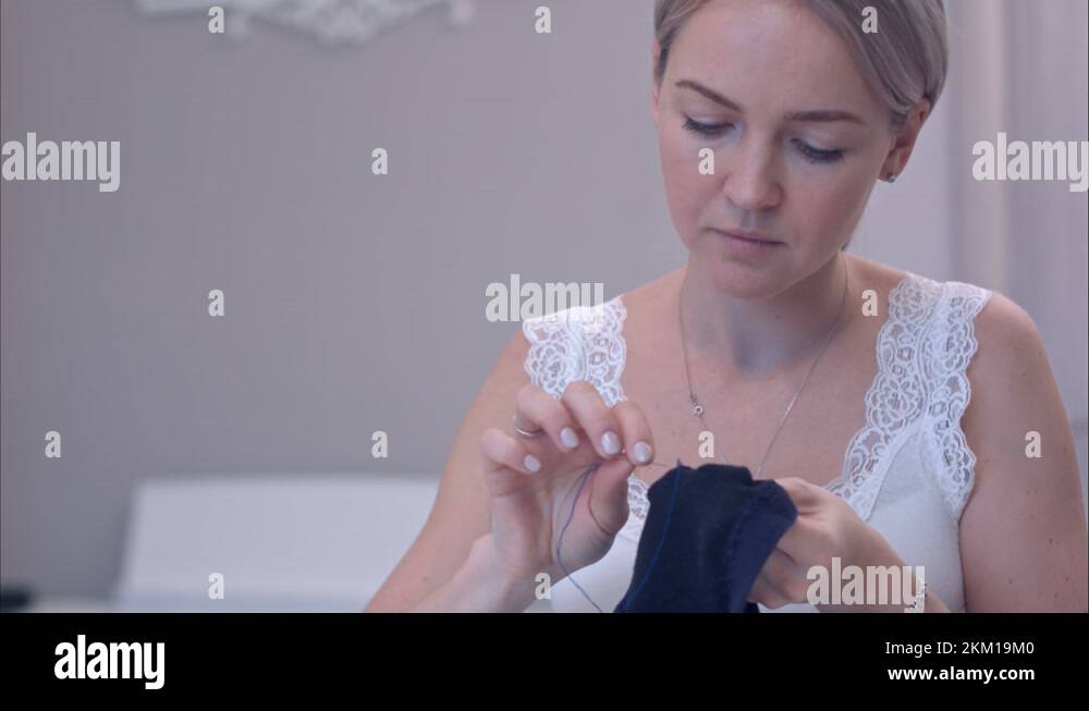 A Woman Not Wearing Clothes Stock Videos And Footage Hd And 4k Video Clips Alamy