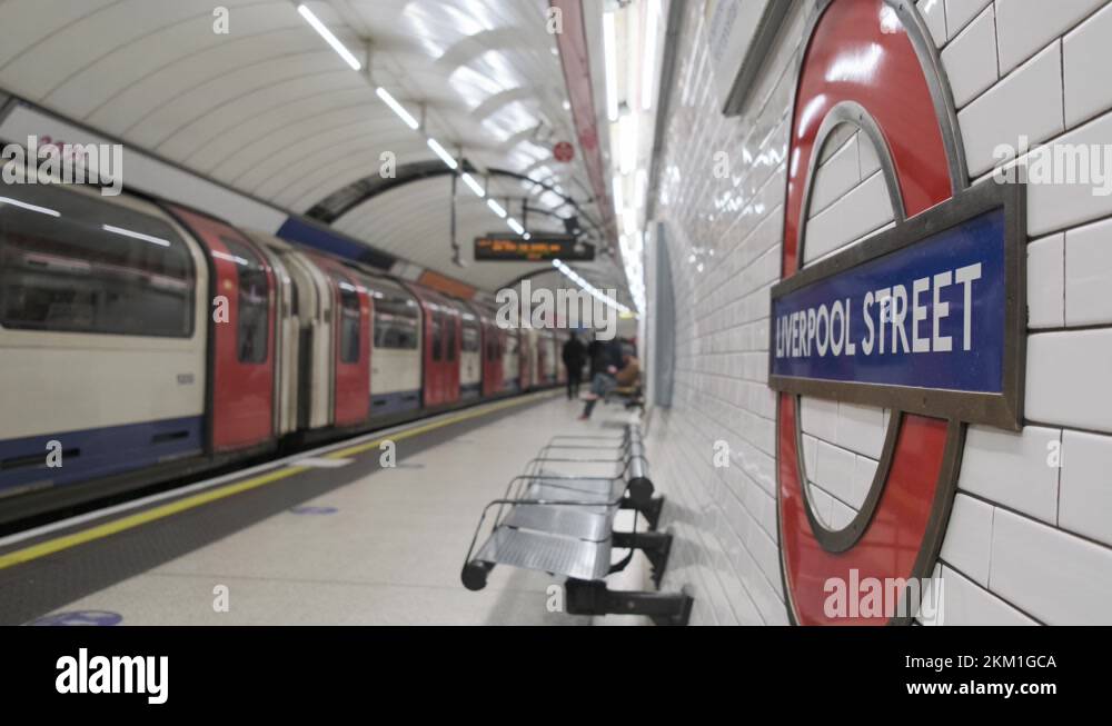Central line london underground train Leaving Liverpool street station ...