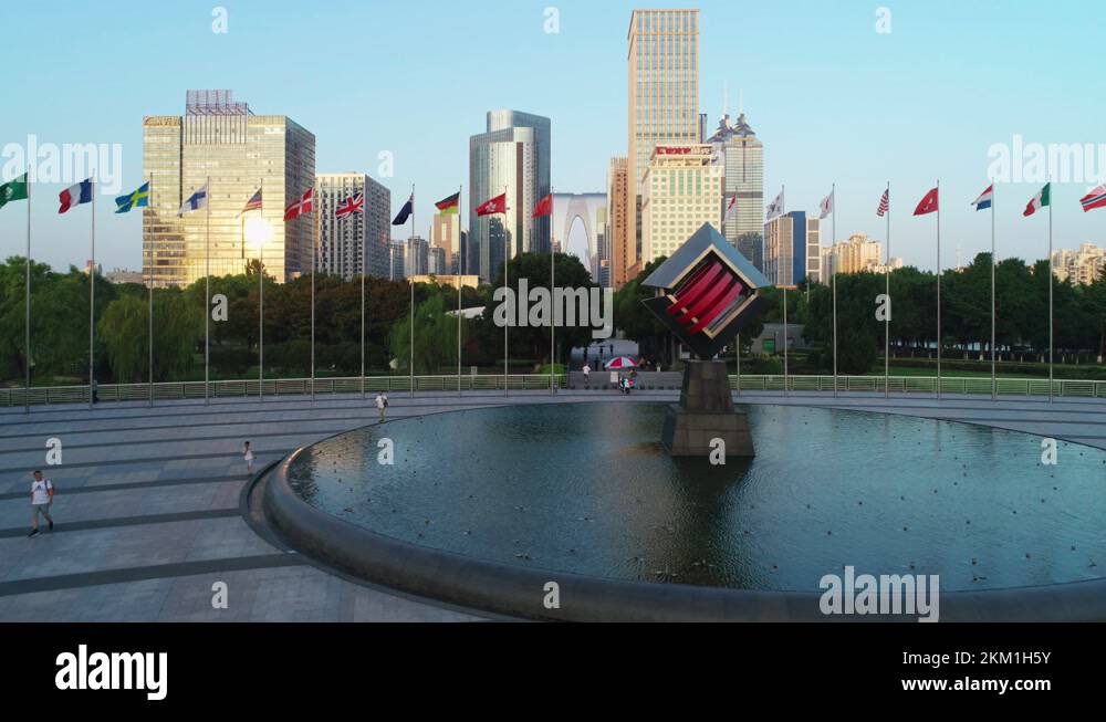 17 flags Stock Videos & Footage - HD and 4K Video Clips - Alamy