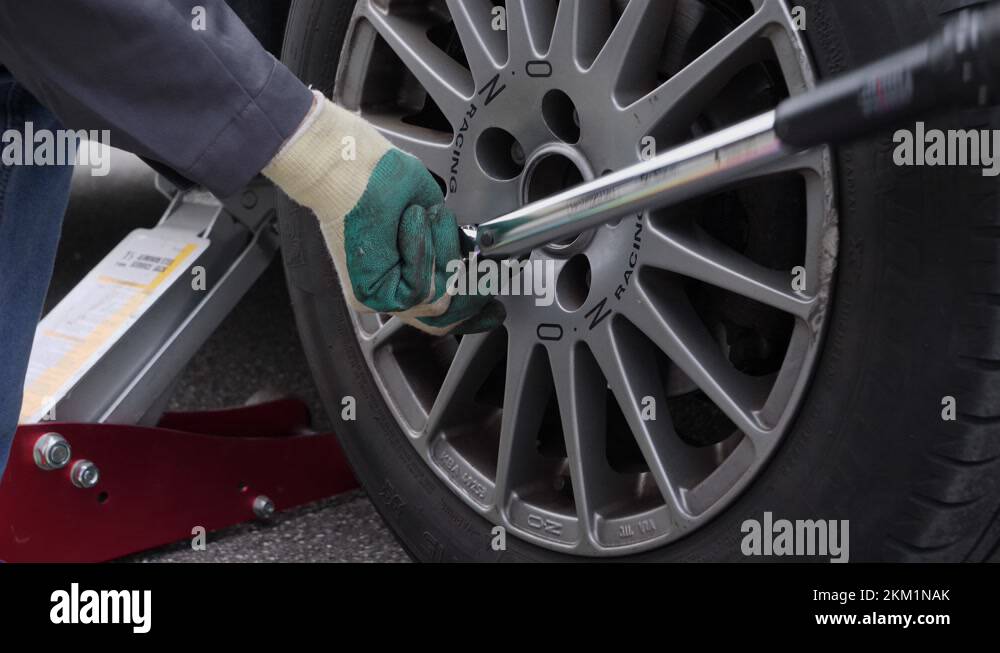 Wheelnutchange Stock Videos & Footage - HD and 4K Video Clips - Alamy