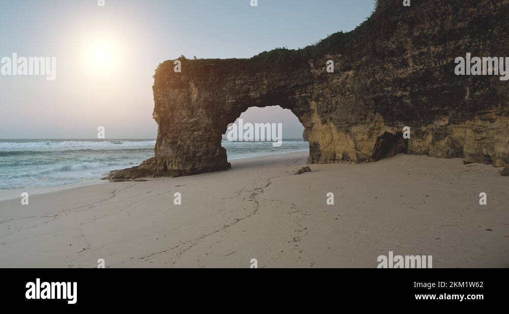 Hole in the wall arch Stock Videos & Footage - HD and 4K Video Clips ...