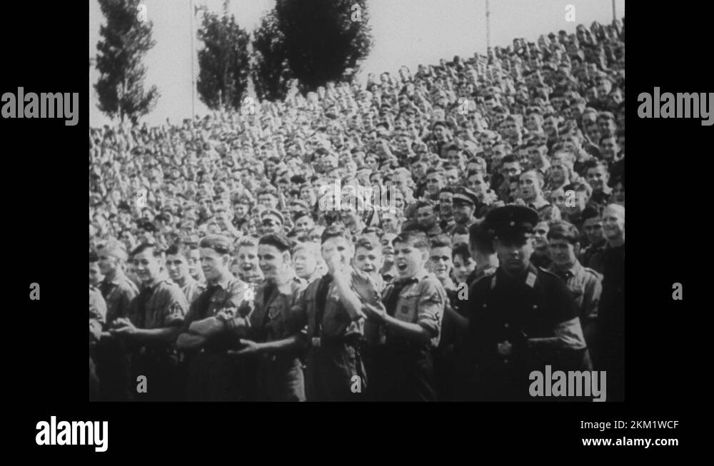 Adolf hitler 1930s at nuremberg nazi germany rally Stock Videos ...