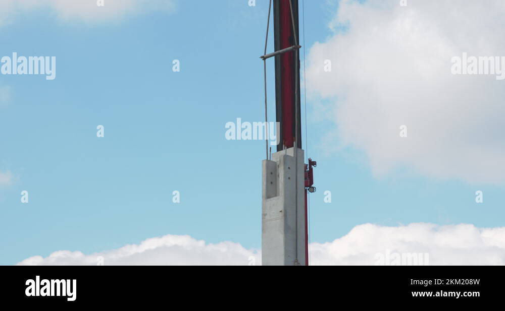 Crane lifting column Stock Videos & Footage - HD and 4K Video Clips - Alamy