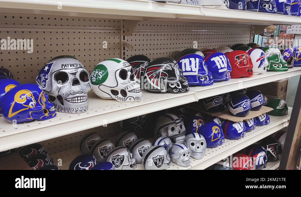 Shop porcelain Stock Videos & Footage - HD and 4K Video Clips - Alamy