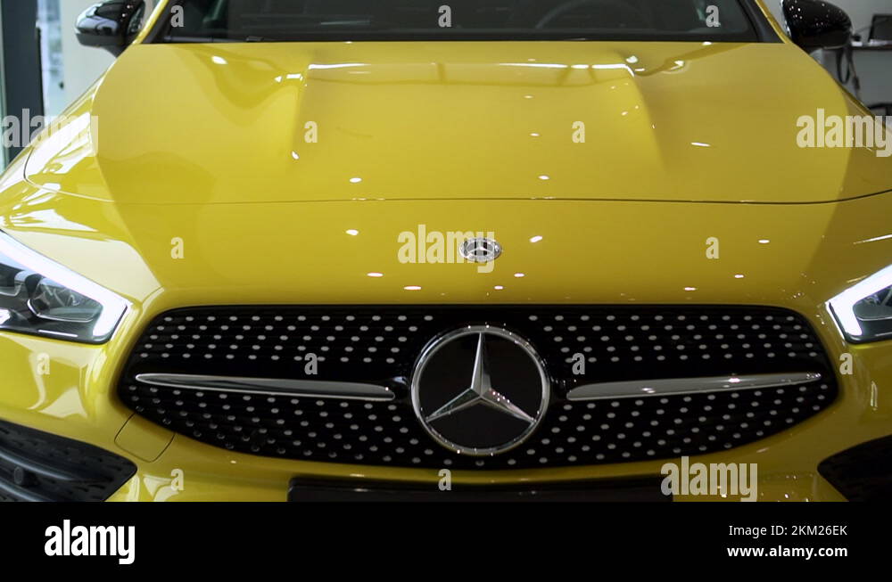 Mercedes showroom Stock Videos & Footage - HD and 4K Video Clips - Alamy