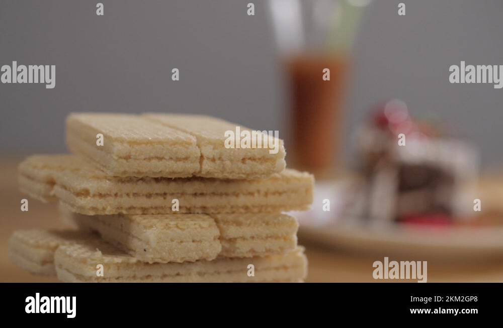 Crunchy wafer Stock Videos & Footage - HD and 4K Video Clips - Alamy