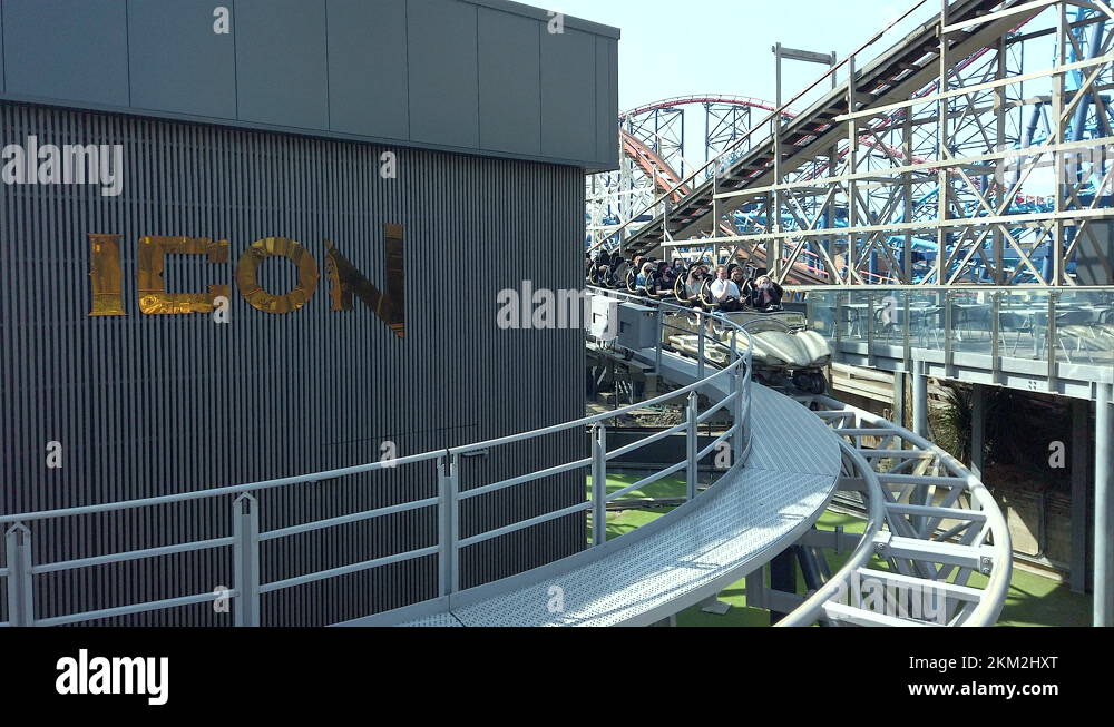 Roller coaster ride icon icon Stock Videos & Footage - HD and 4K Video ...