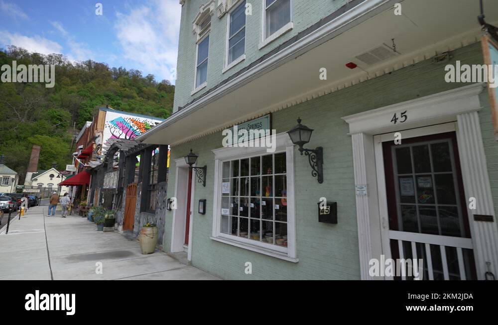 25 springs Stock Videos & Footage - HD and 4K Video Clips - Alamy