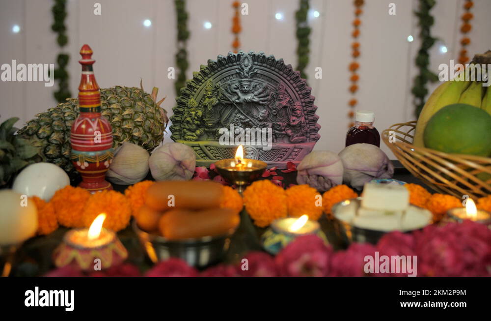 Temple puja Stock Videos & Footage - HD and 4K Video Clips - Alamy