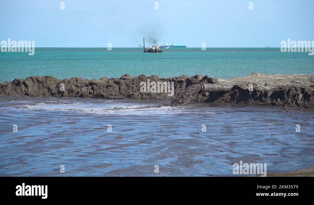 Digger working from a boat Stock Videos & Footage - HD and 4K Video ...