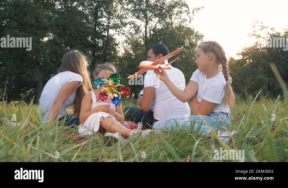 Playing games children Stock Videos & Footage - HD and 4K Video Clips ...