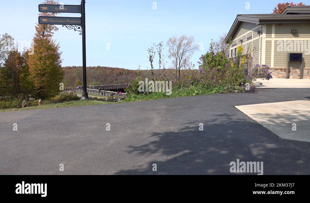 State park welcome center Stock Videos & Footage - HD and 4K Video ...