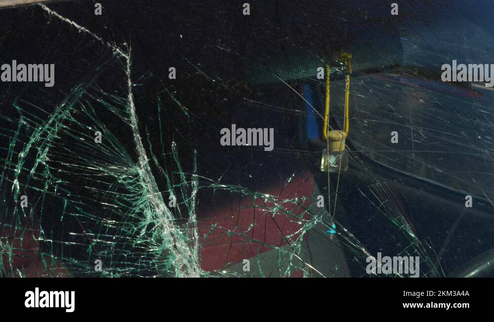 Windscreen shattered broken glass Stock Videos & Footage - HD and 4K ...