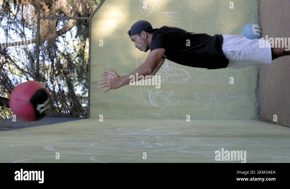 Cross body exercise Stock Videos & Footage - HD and 4K Video Clips - Alamy