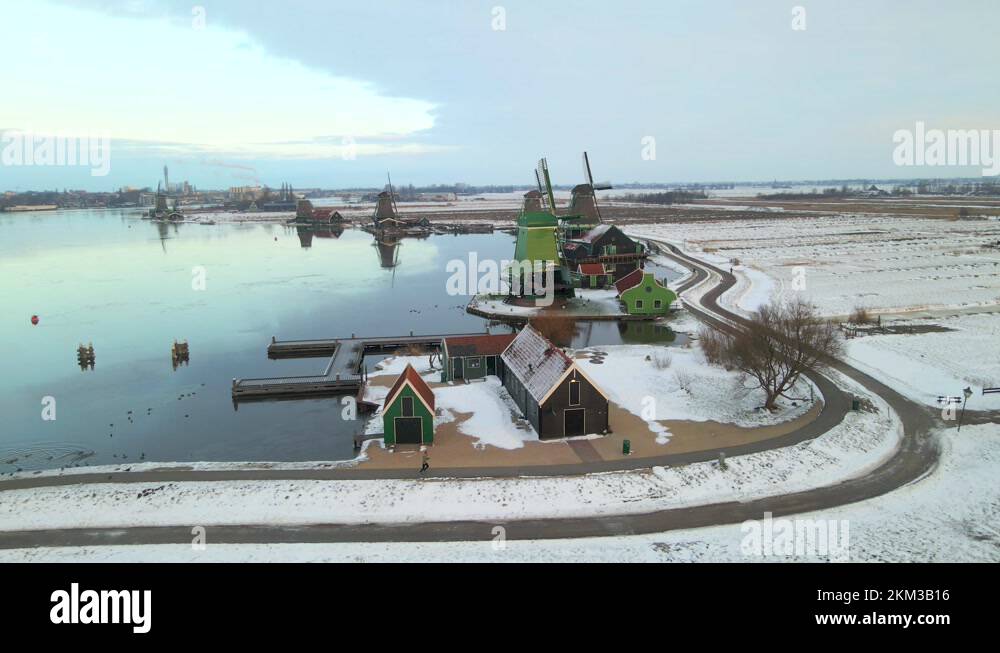 Green windmill in Netherlands, The Crowned Poelenburg sawmill in Zaanse ...