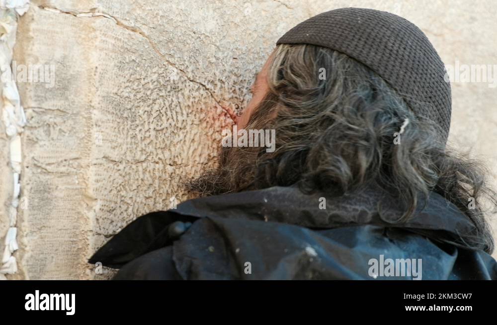 Nose wall Stock Videos & Footage - HD and 4K Video Clips - Alamy