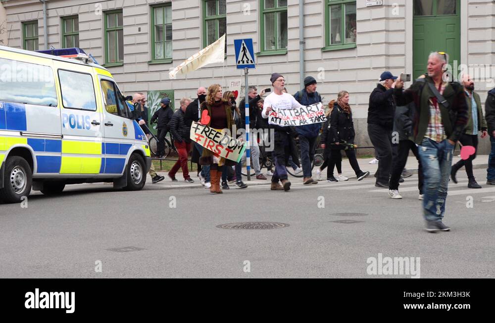Flags walk past Stock Videos & Footage - HD and 4K Video Clips - Alamy