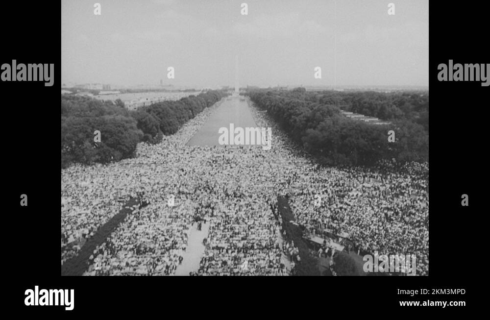 1960s Washington DC: Martin Luther King Jr. gives speech at Lincoln ...
