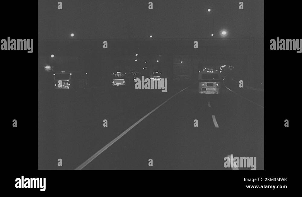 Night buses Stock Videos & Footage - HD and 4K Video Clips - Alamy