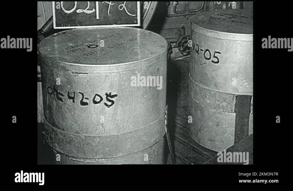 Carry hold lift Stock Videos & Footage - HD and 4K Video Clips - Alamy