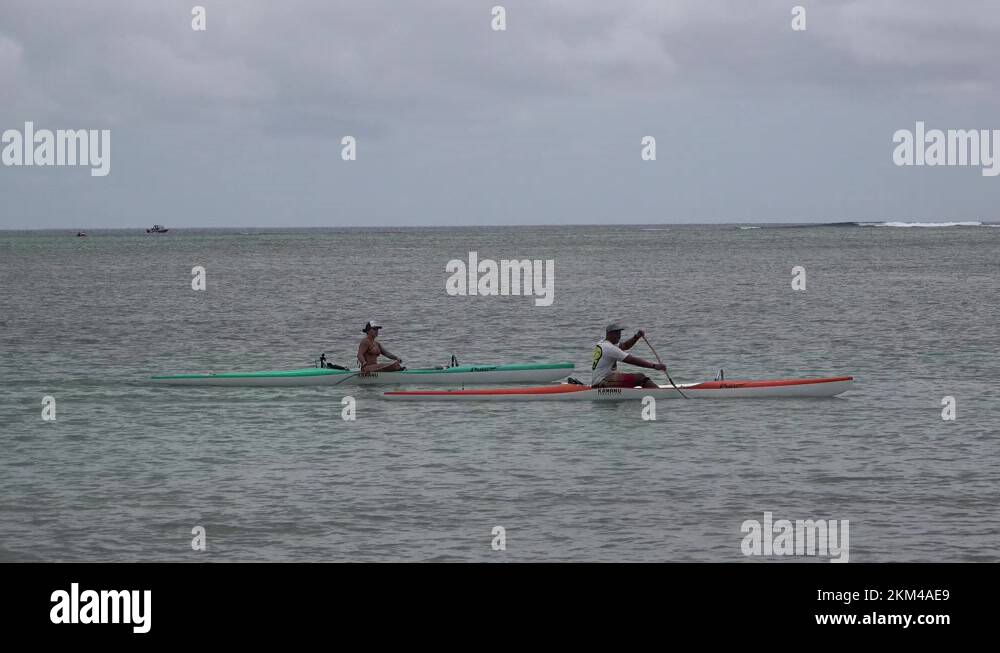 Hawaii canoe couple Stock Videos & Footage - HD and 4K Video Clips - Alamy