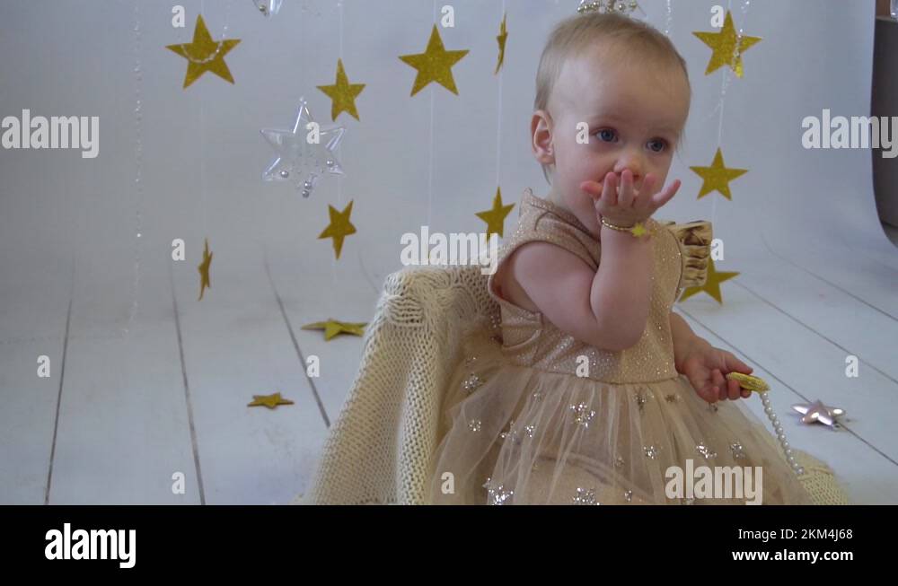 Little gold star Stock Videos & Footage - HD and 4K Video Clips - Alamy