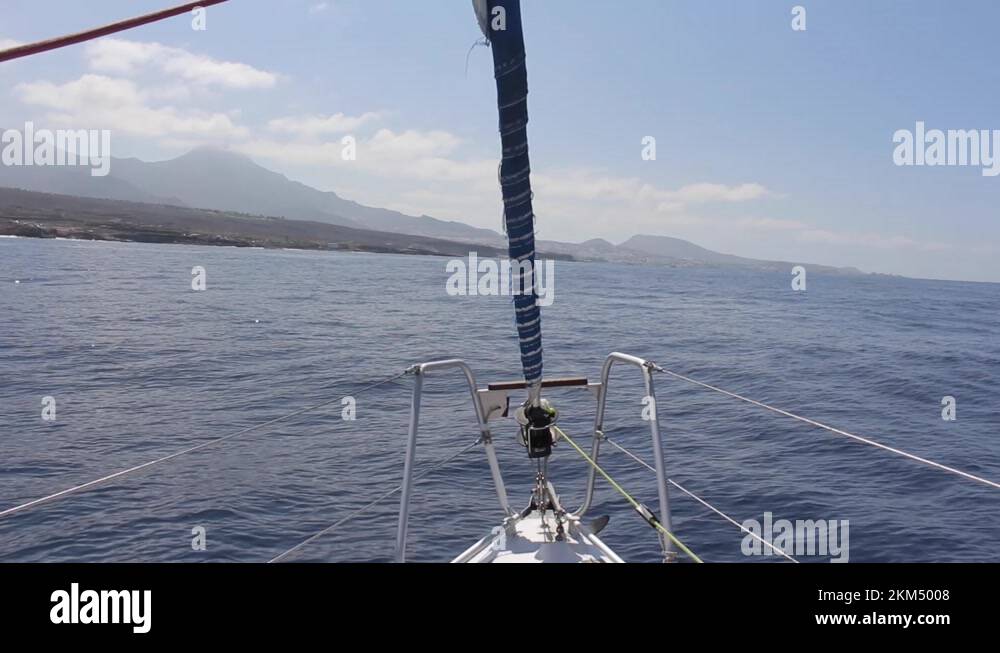 Bumpy Boat Ride In The Middle Of The Ocean Stock Video Footage - Alamy
